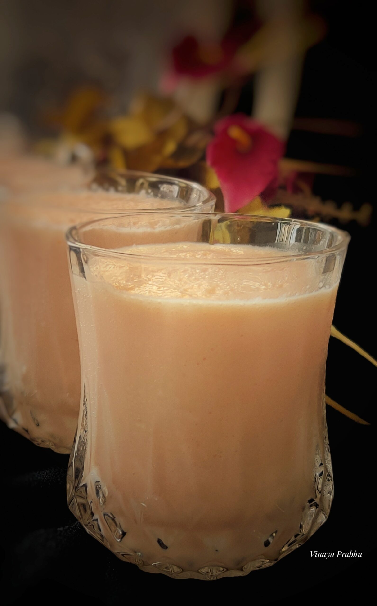 Muskmelon Milkshake – Vinaya's Culinary Delights